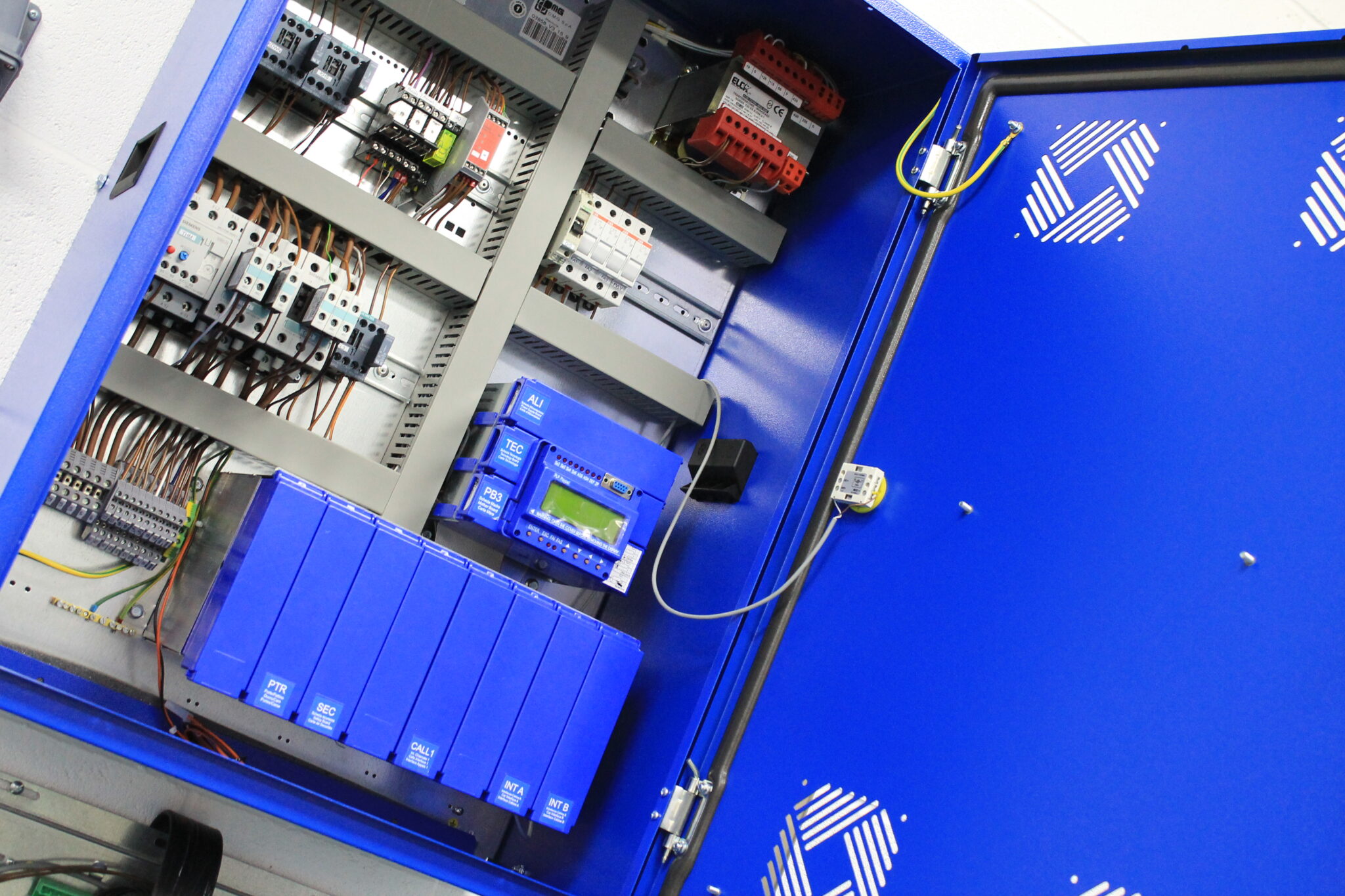 Shorts Lifts | Solutions for the Lift Industry